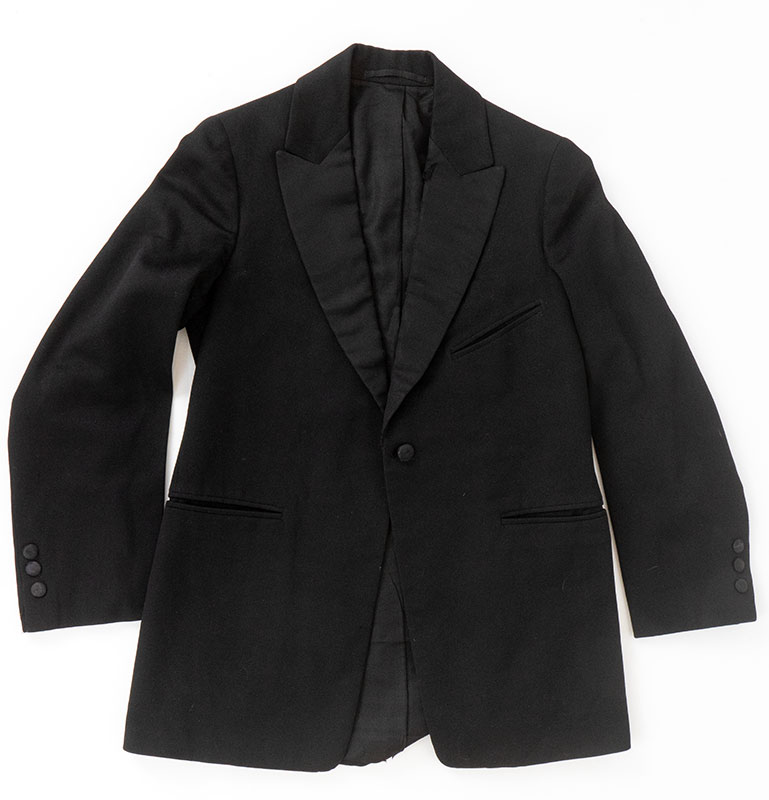 1920s-30s Black Dinner Jacket: Ballyhoovintage.com