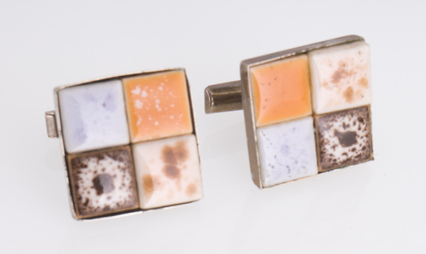 Very cool 1950s cufflinks with moderne tiles in a gold tone setting ...