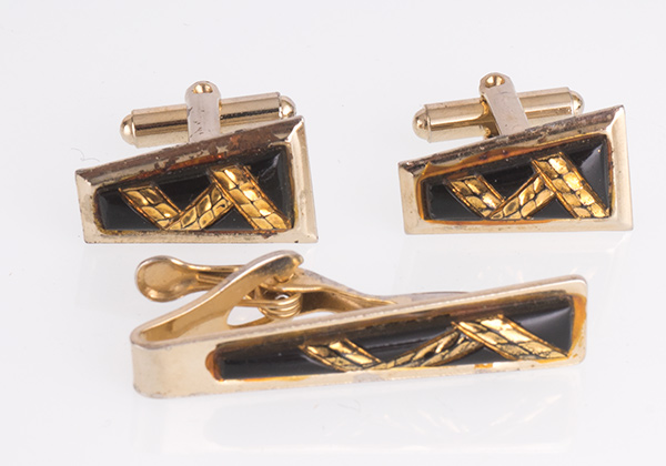Vintage Cufflink and Tie Tack Set: Ballyhoovintage.com